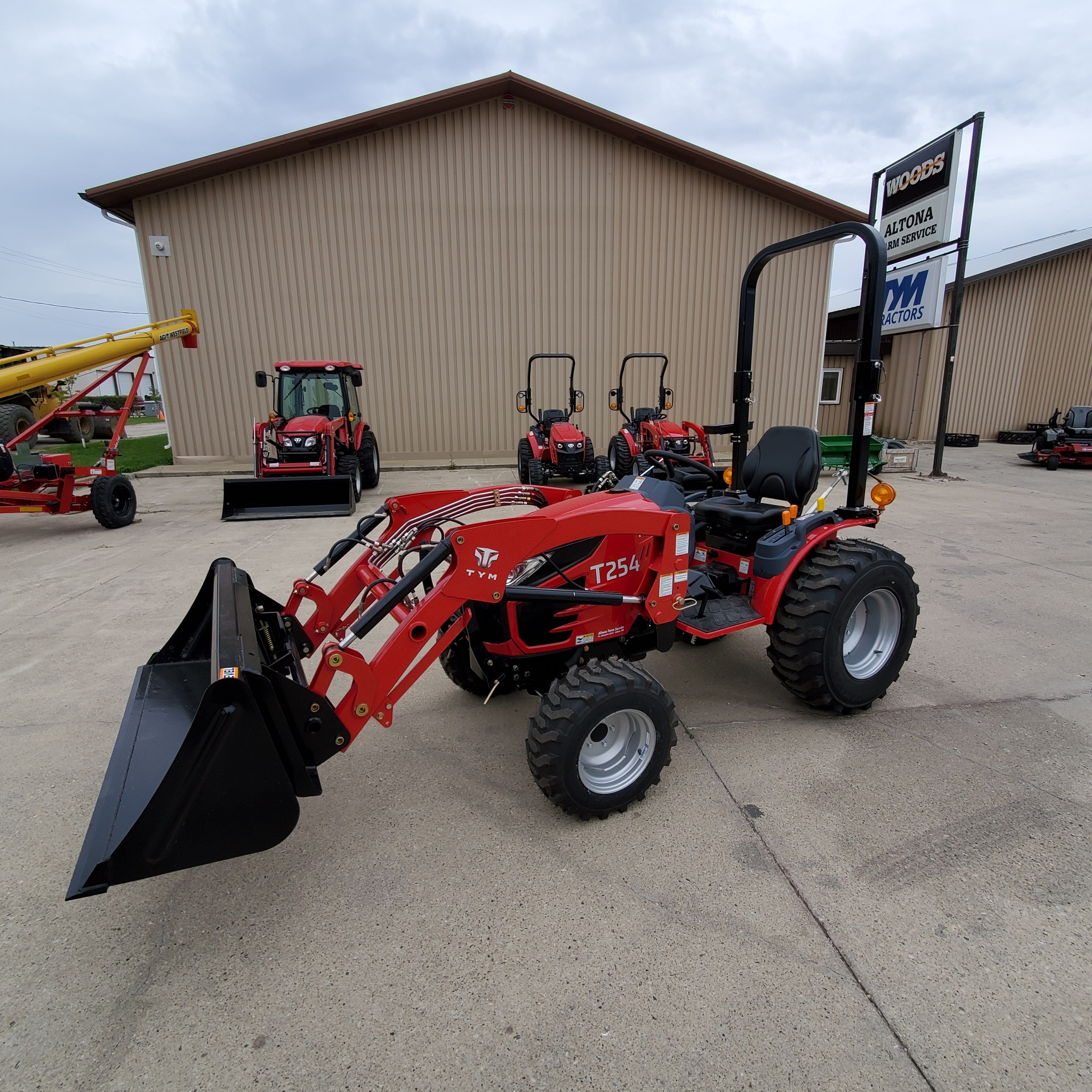 New & Used Ag Equipment and Service | Altona Farm Service