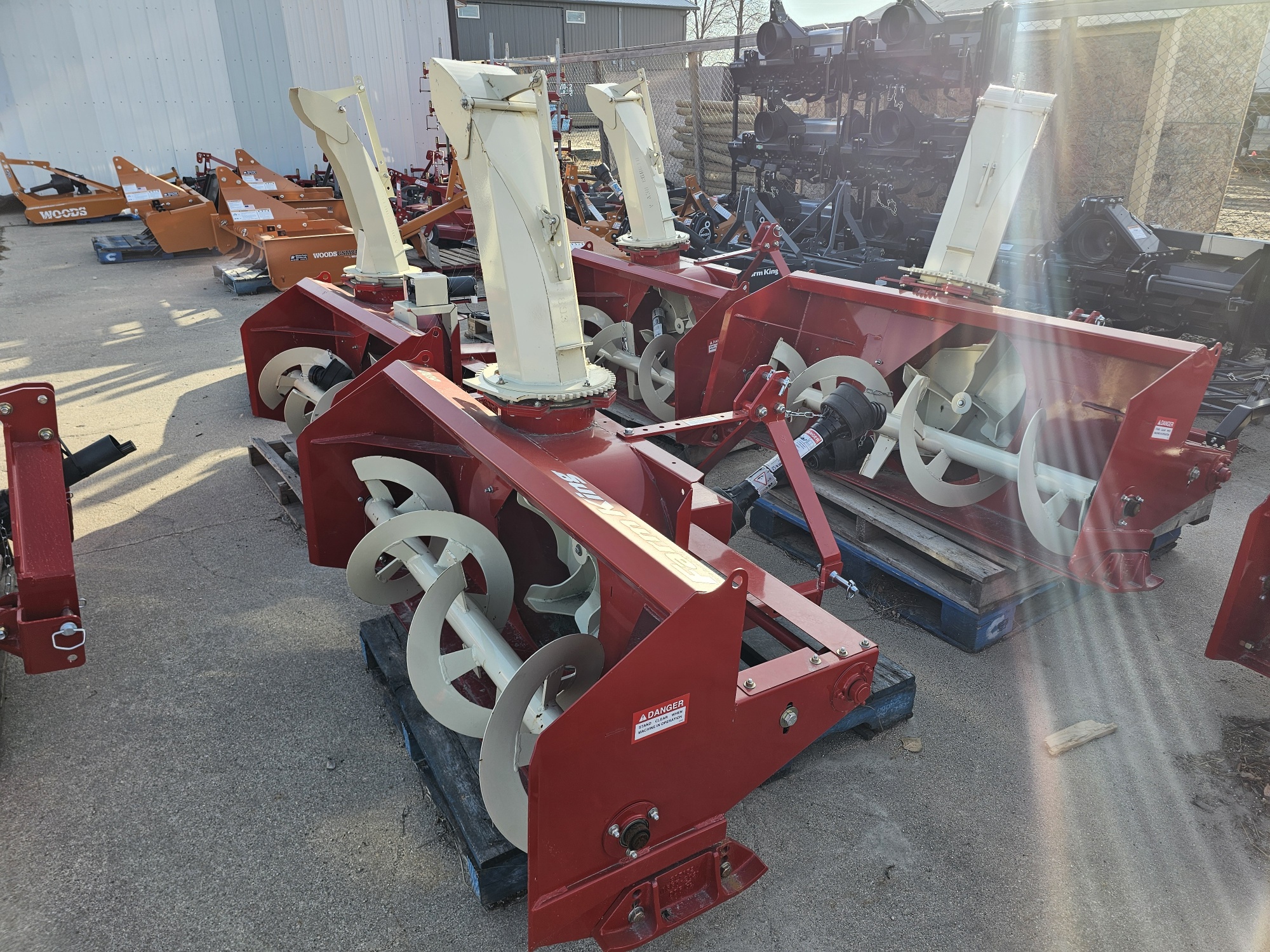 2025/2026 Farm King Y600 60" Snowblower